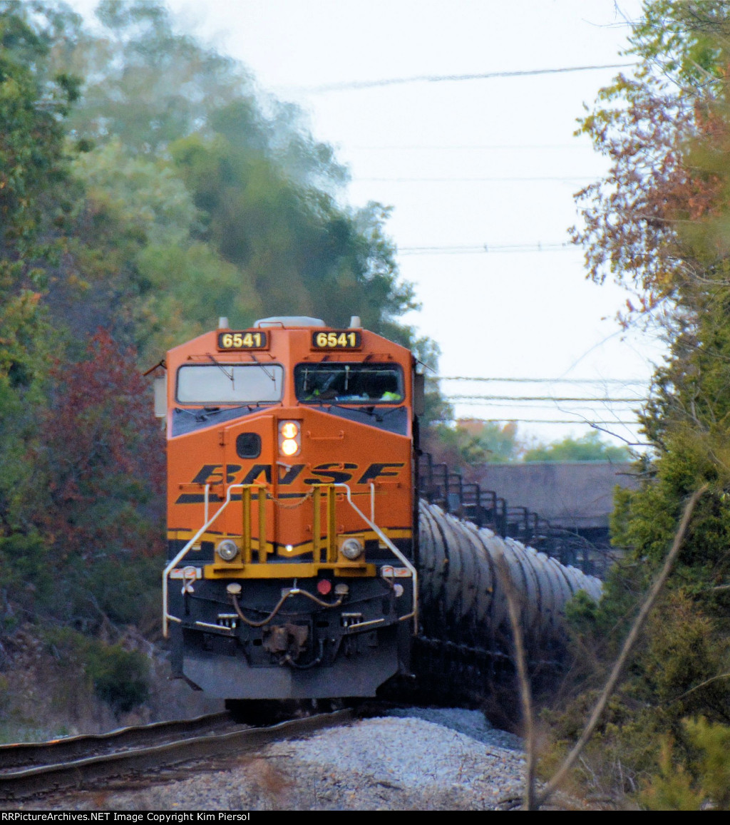 BNSF 6541 CSX Train K140 Crude Oil Loads